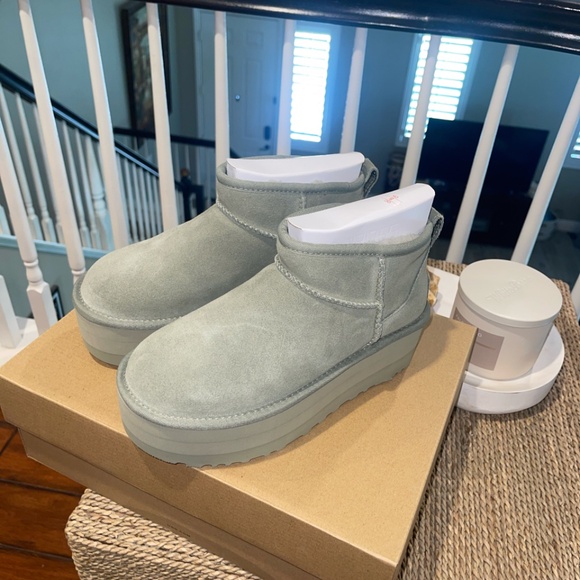UGG | Shoes | Limited Edition Shaded Clover Platform Ultra Mini Uggs ...
